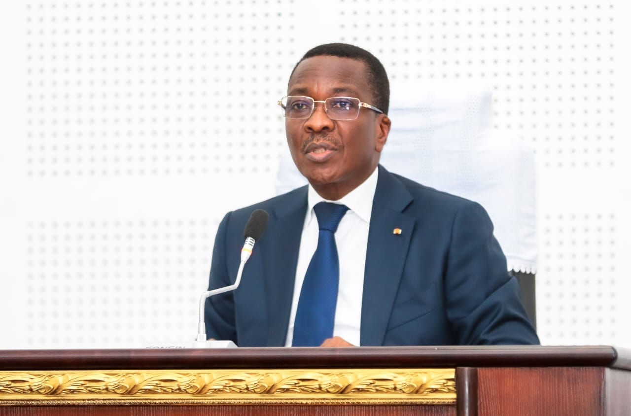 "Nous nous engageons à poursuivre et consolider les grands chantiers de ...